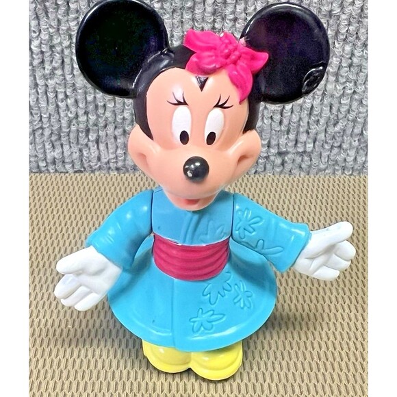 Disney | Toys | Disney S 993 Epcot Center Minnie Mouse In Japan Pvc Toy ...